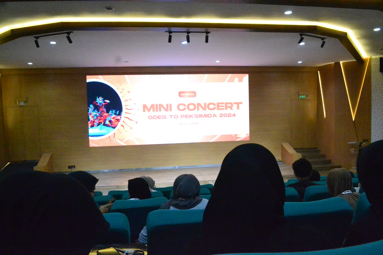 Mini Concert Sebagai Persiapan Mahasiswa UII dalam PEKSIMIDA 2024 ...